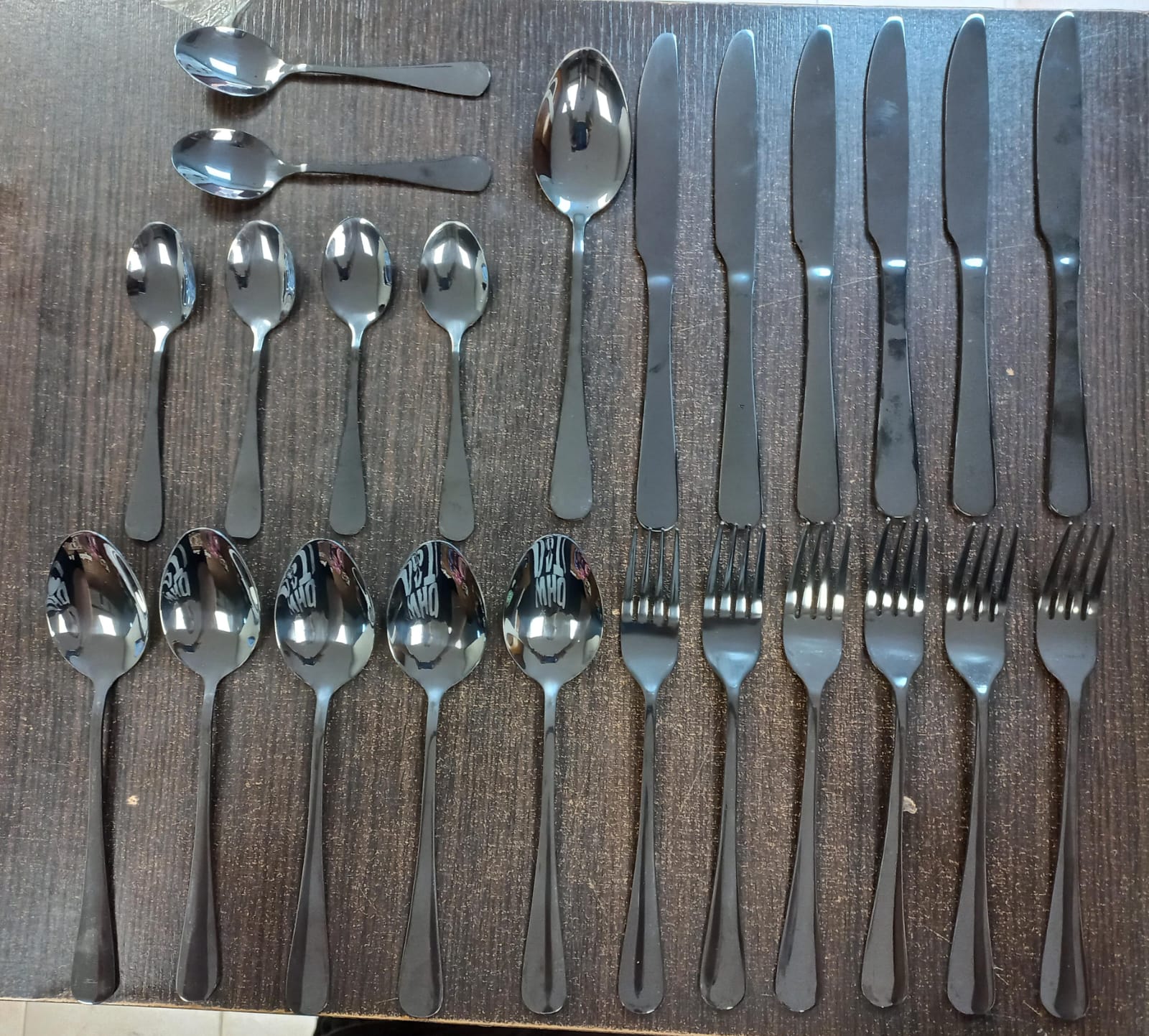 set de cubiertos color NEGRO MATE 24 piezas – Tus Tecnologías